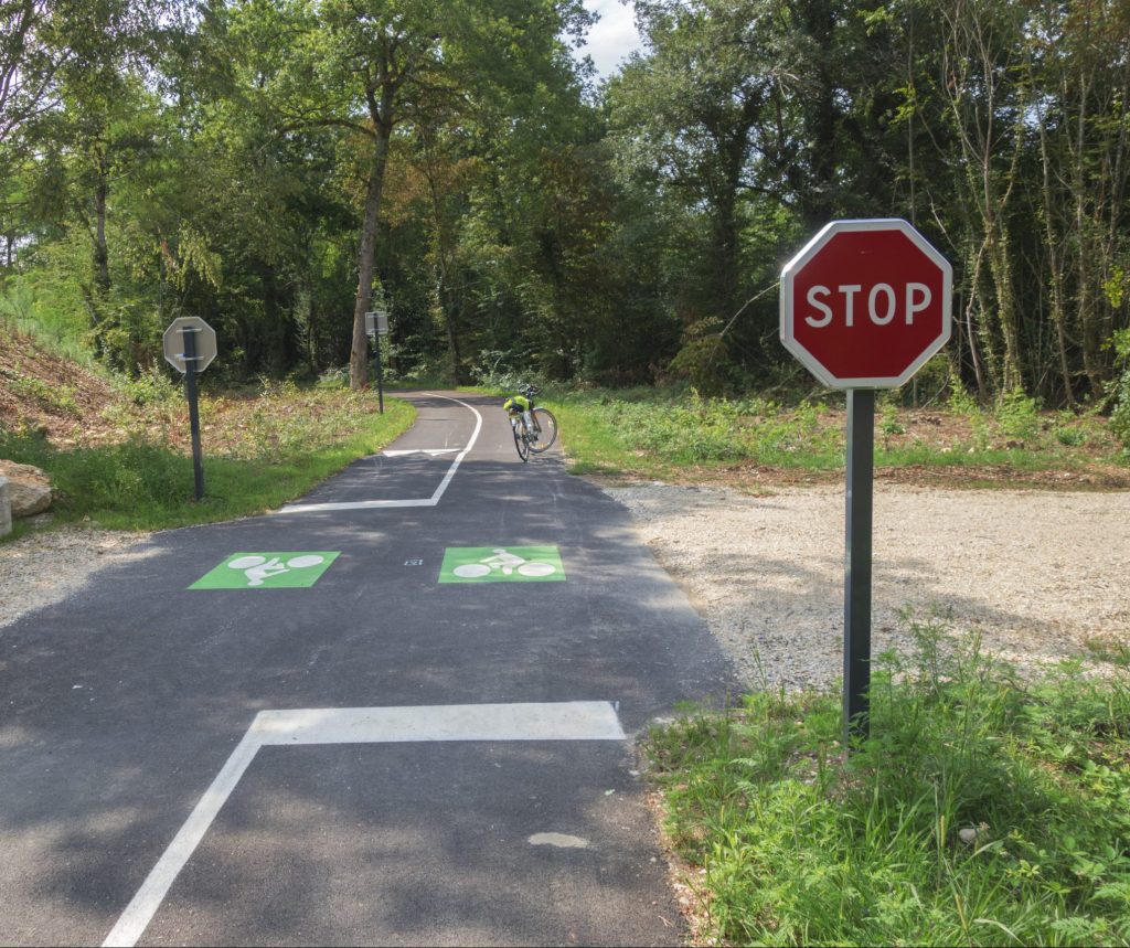 Signalisation verticale - Aménagement De Signalisation Routière
